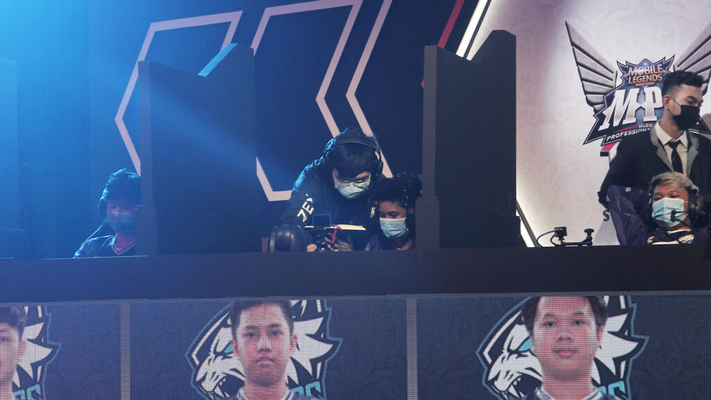 Ferxiic turun MDL, Dreams dan Sutsujin diangkat ke EVOS Legends | ONE ...