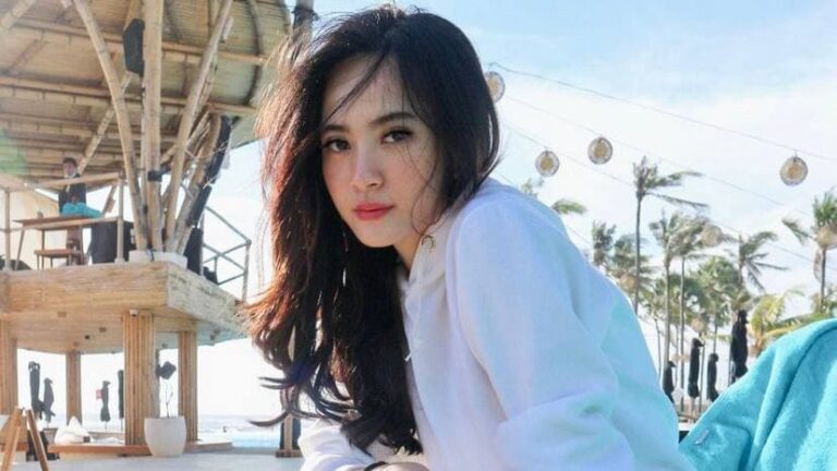 AP pastikan Vivi masuk roster Mobile Legends RRQ Ladies | ONE Esports ...