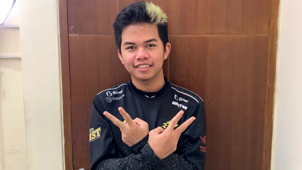 Sir ft Lans telah singkirkan Sanz dari posisi jungler ONIC Esports ... Sir ft Lans telah singkirkan Sanz dari posisi jungler ONIC Esports ...