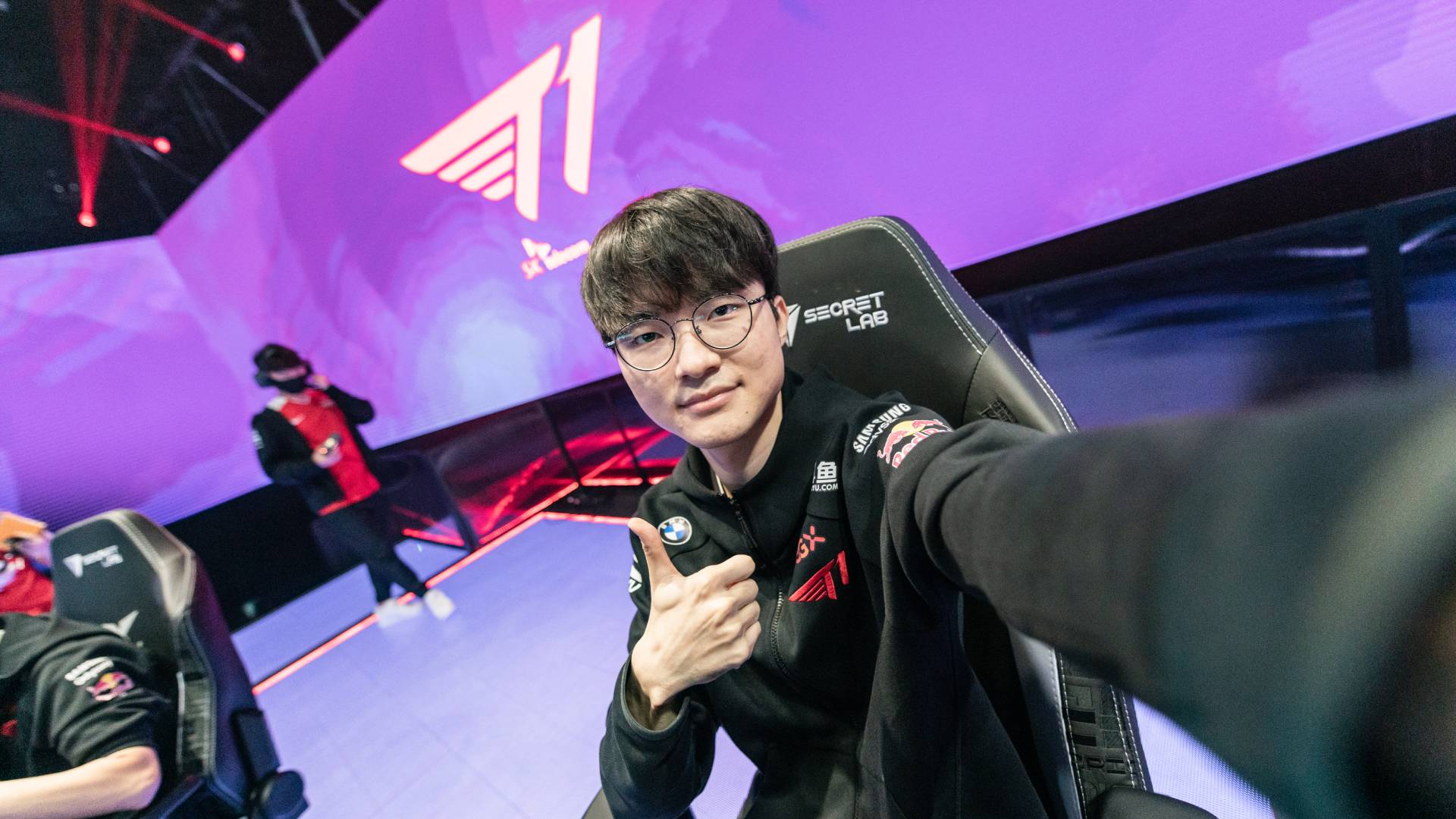 Faker Tower, bukti sukses besar Faker sebagai pro player esports | ONE ...