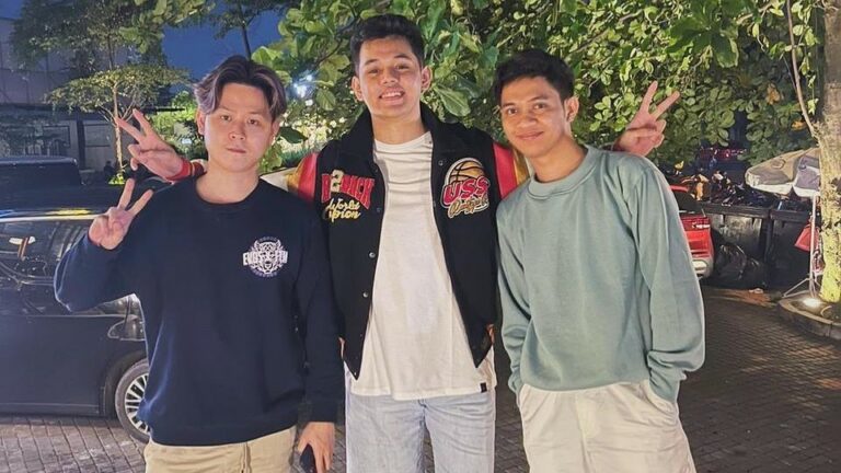 REKT kritik EVOS Legends: Komunikasi rusuh, mainnya masih jelek | ONE ...