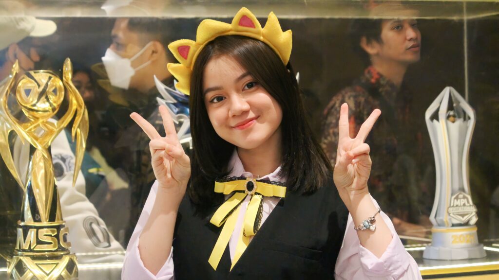 Galeri foto EKSKLUSIF: Potret bidadari cantik di playoff MPL ID S10 | ONE Esports Indonesia