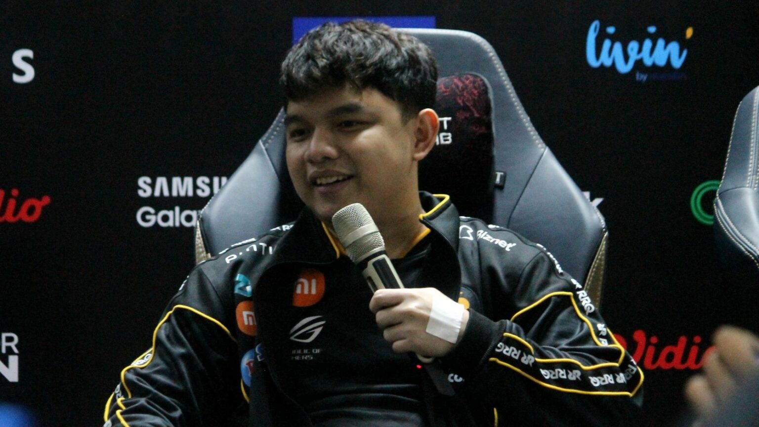 Perbedaan ONIC Esports dengan tim lain di mata Coach Adi | ONE Esports ...