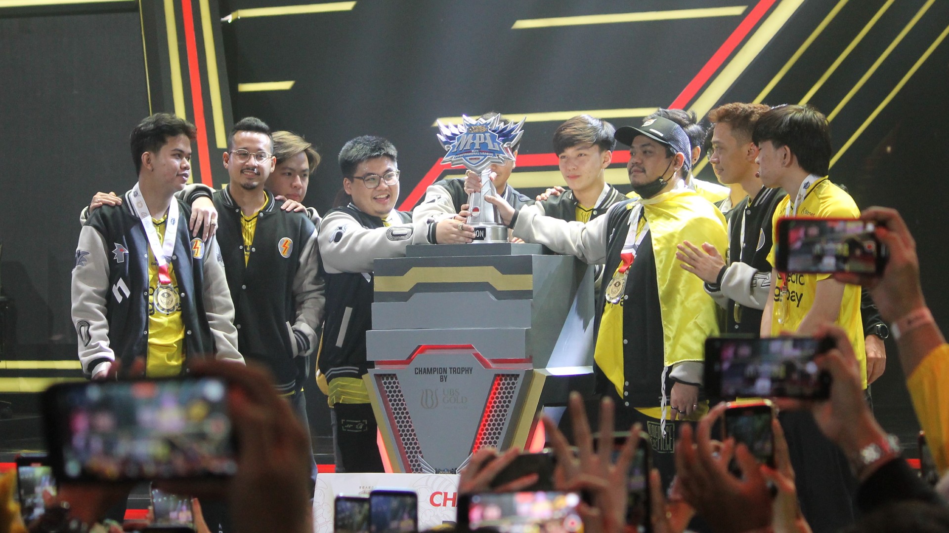 ONIC Esports absen di Piala Presiden bukan murni karena fokus M4 | ONE ...