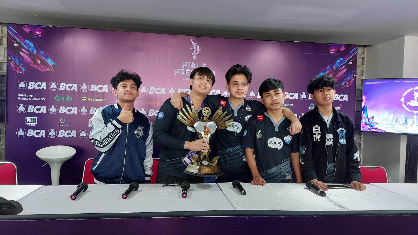 Kado akhir tahun, EVOS Divine juara PPE 2022 Free Fire | ONE Esports Indonesia