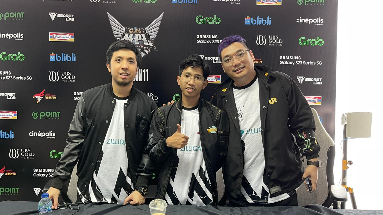 Pelatih baru RRQ jadi penyambung lidah Naomi dan tim? | ONE Esports Indonesia