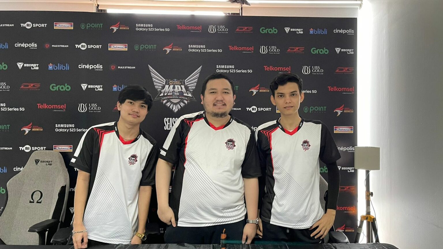 Rahasia di balik Valentina goldlane Geek Slate | ONE Esports Indonesia
