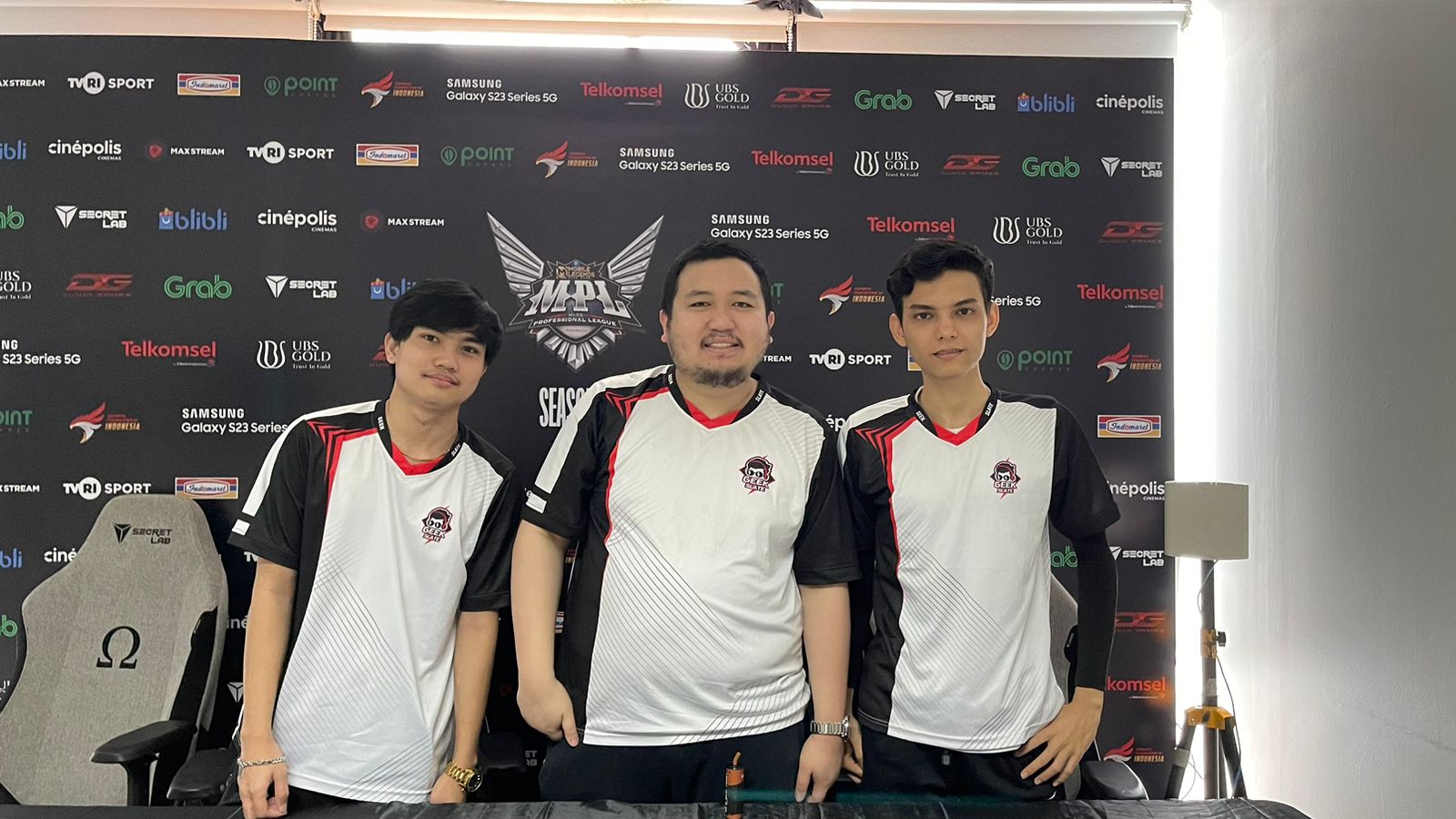 Rahasia di balik Valentina goldlane Geek Slate | ONE Esports Indonesia