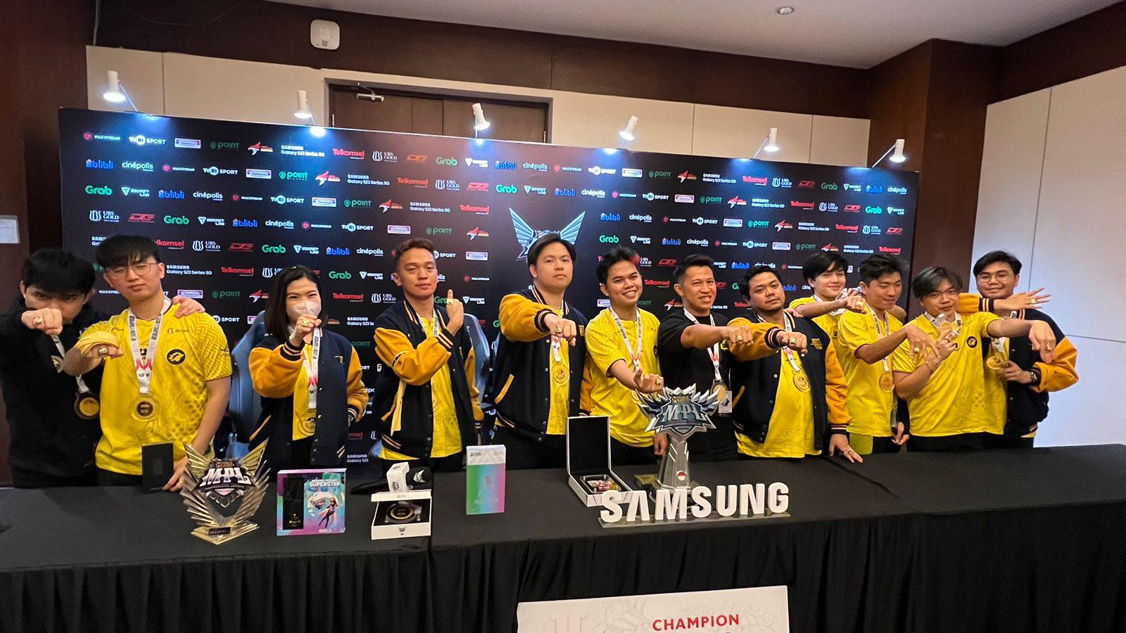 Kolaborasi EVOS Legends dan ONIC Esports demi Indonesia di MSC 2023 | ONE Esports Indonesia