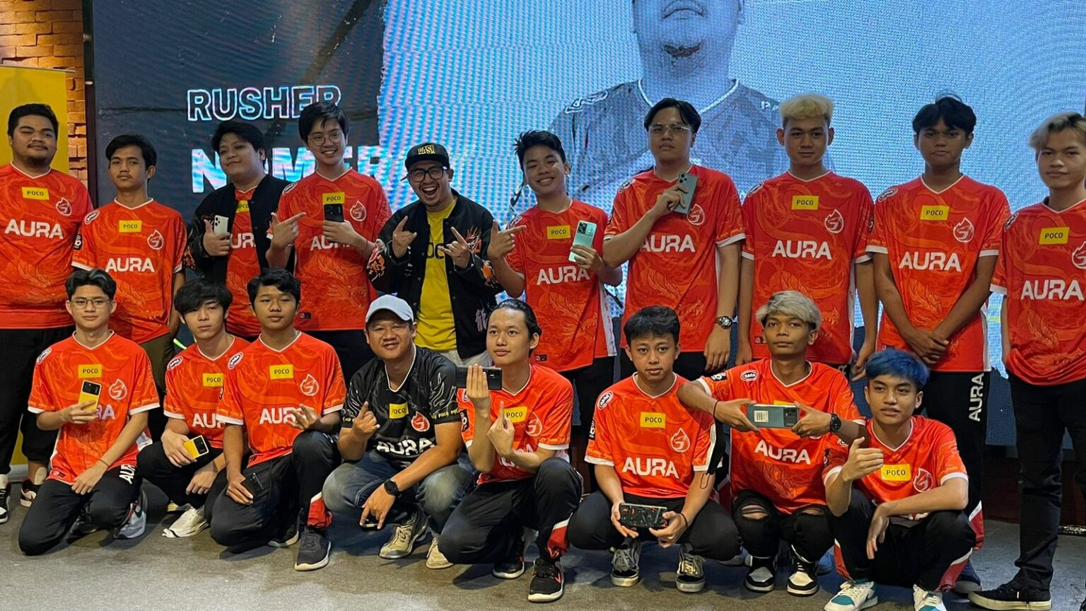 Eksklusif: AURA Fire ungkap alasan melepas Godiva dan Fluffy di MPL ID ...