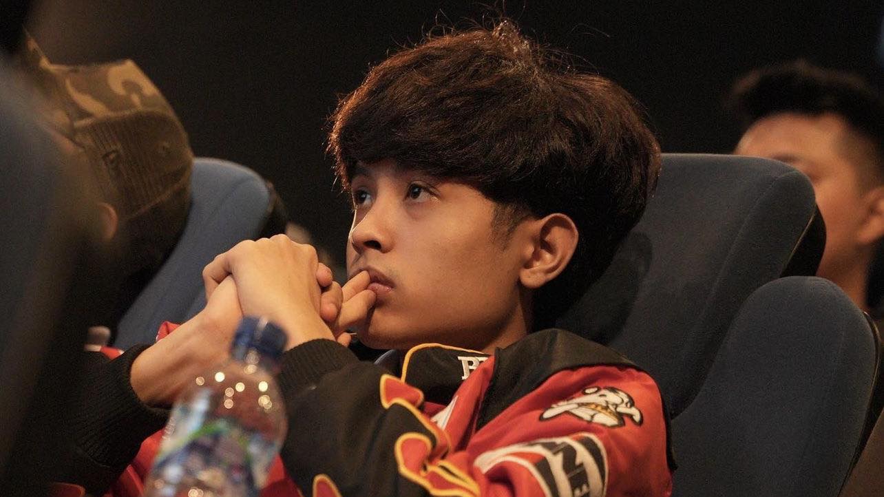 Uhigh tinggalkan Bigetron Red Villains | ONE Esports Indonesia