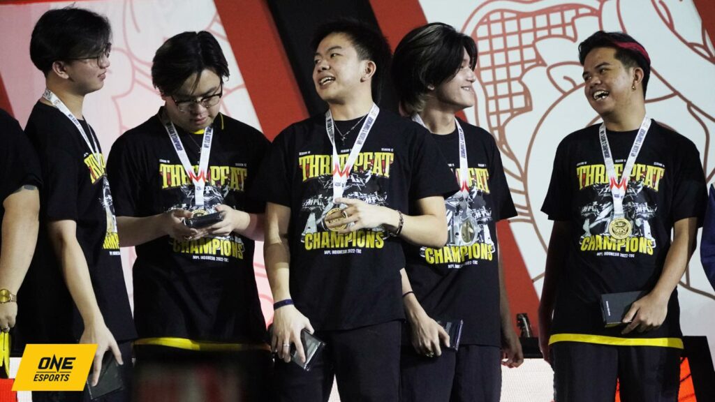 Eksklusif Galeri Foto: ONIC Esports juara MPL ID S12 | ONE Esports Indonesia