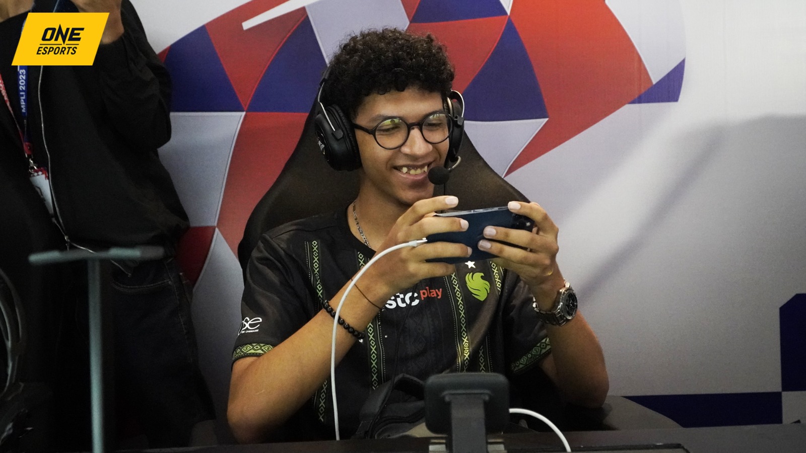 Maro jadi bintang lawan Geek Fam dengan modal enjoy | ONE Esports Indonesia