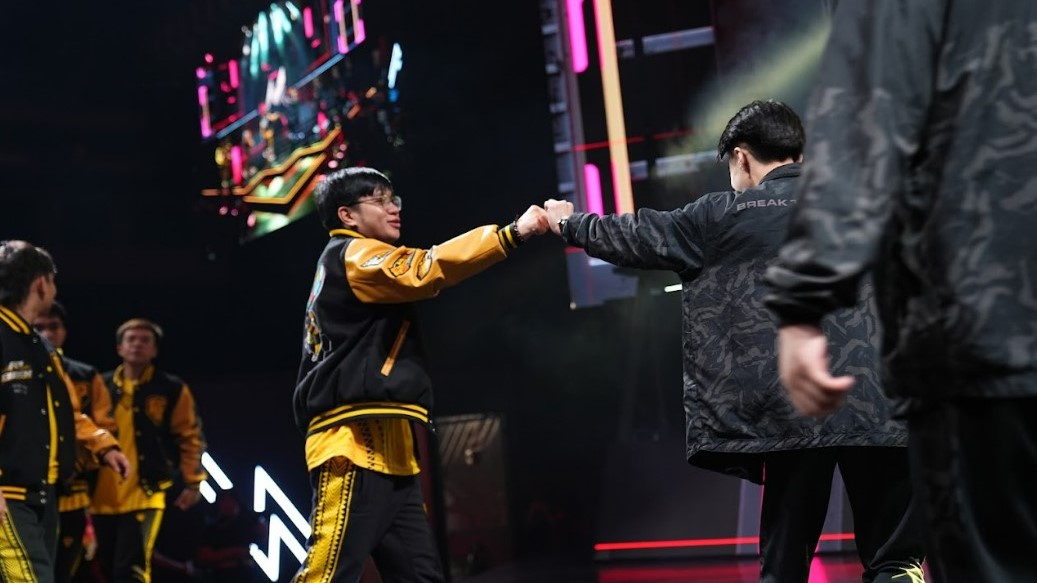 ONIC vs AP BREN di grand final M5, Blacklist antiklimaks | ONE Esports Indonesia