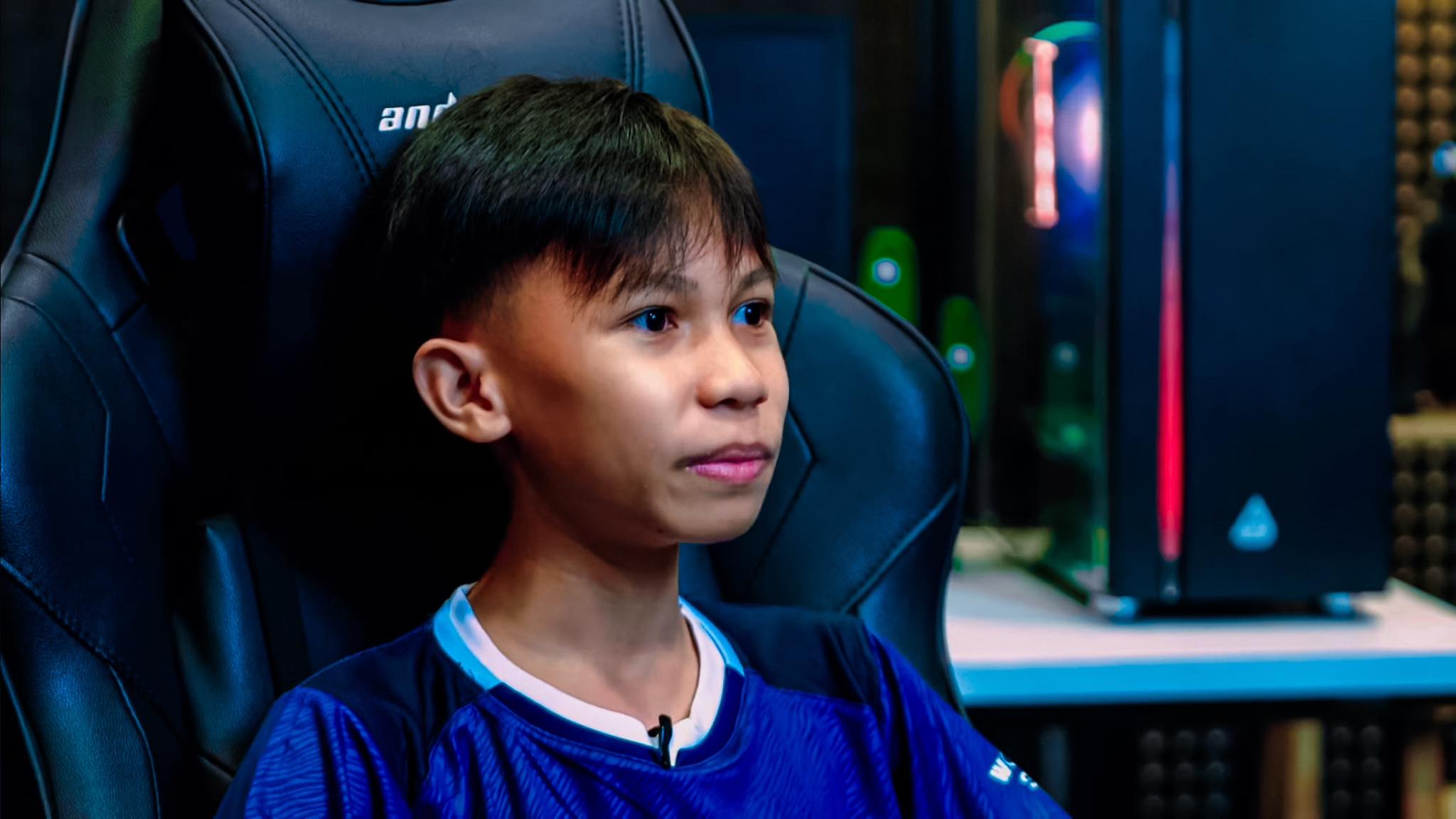 Mengenal Rasyah Rasyid, bocah ajaib dari EVOS bintang Free Fire muda ...