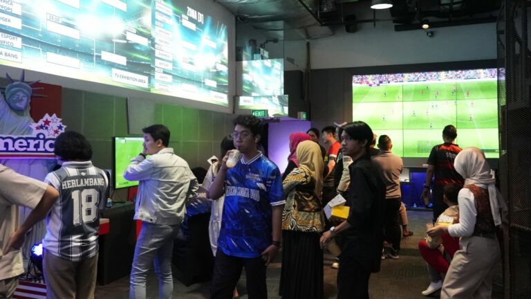 Akademi Garudaku x NASEF hadirkan workshop esports untuk generasi muda Indonesia | ONE Esports ...