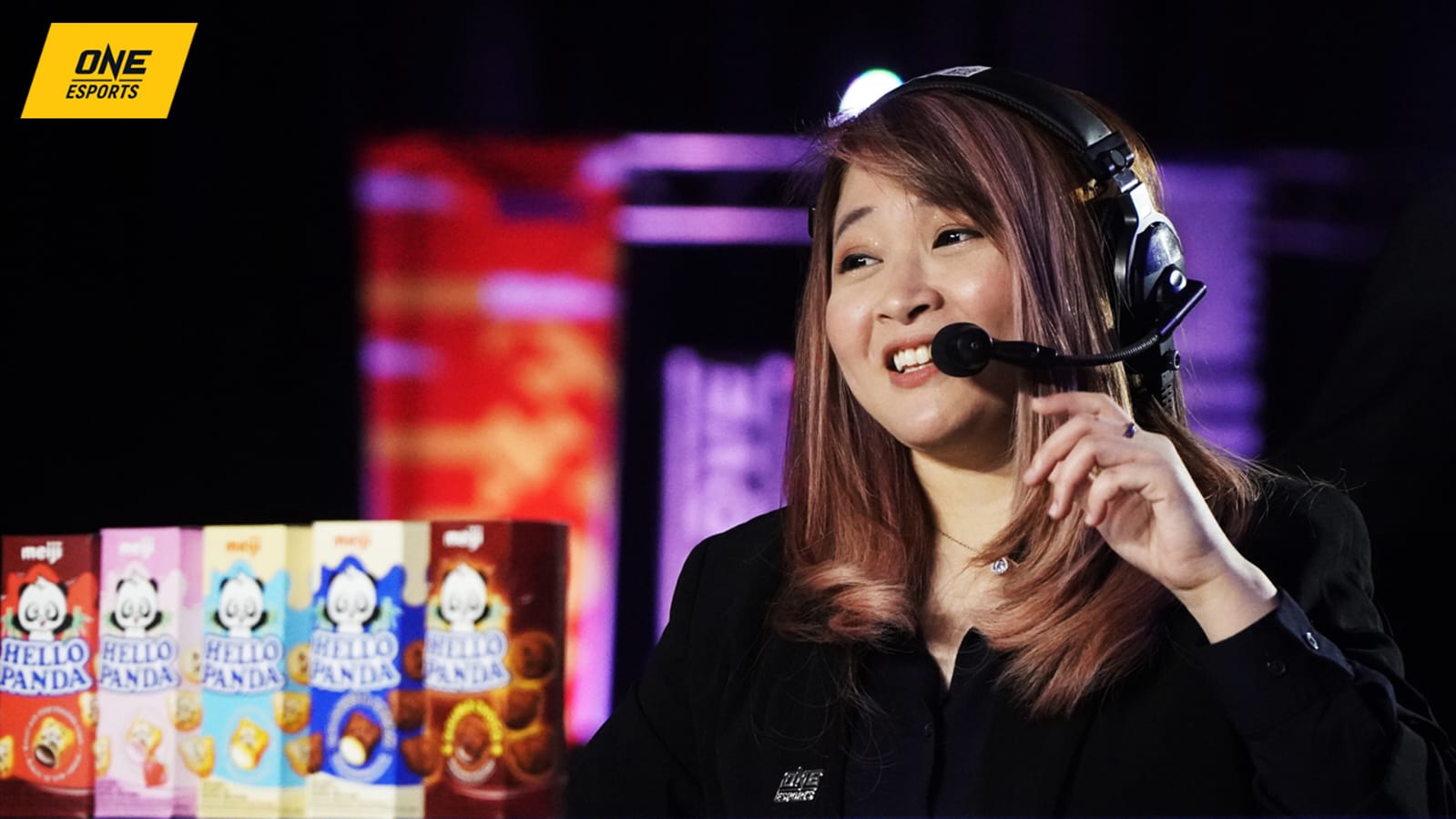 Profil dan biodata Momochan: Caster serba bisa! | ONE Esports Indonesia