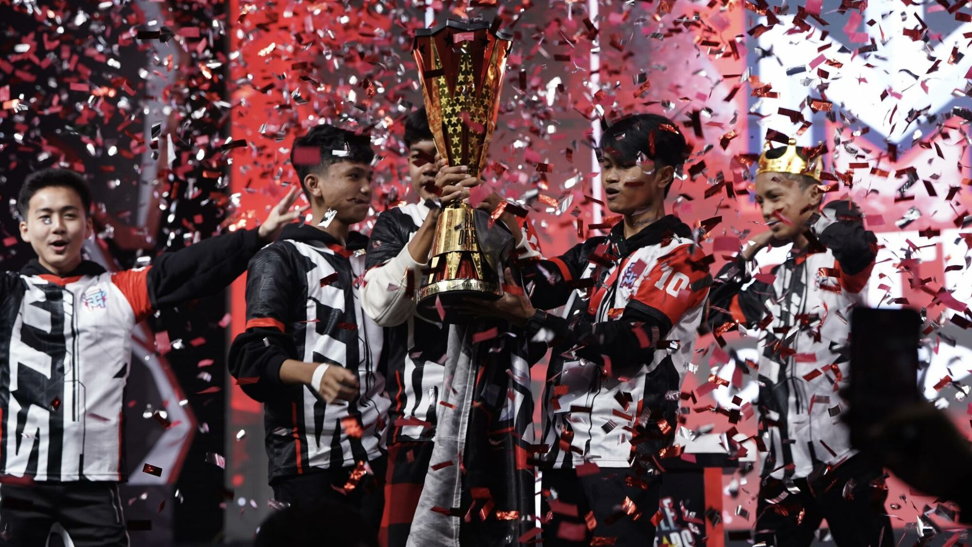 STM juara Battle of Stars Free Fire, Antiban dibuat tak berkutik! | ONE ...