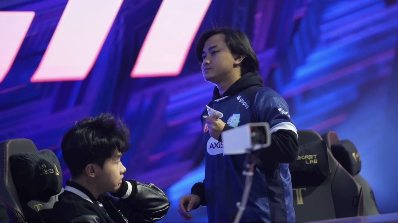 Mas Ade: Cuma Clawkun dan Anavel layak bertahan di EVOS Glory | ONE ...