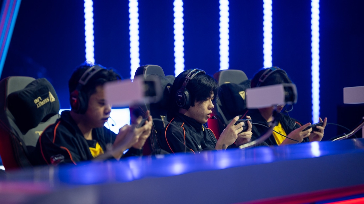 MP the King ungkap perbedaan Falcons AP.BREN dan Fnatic ONIC | ONE ...