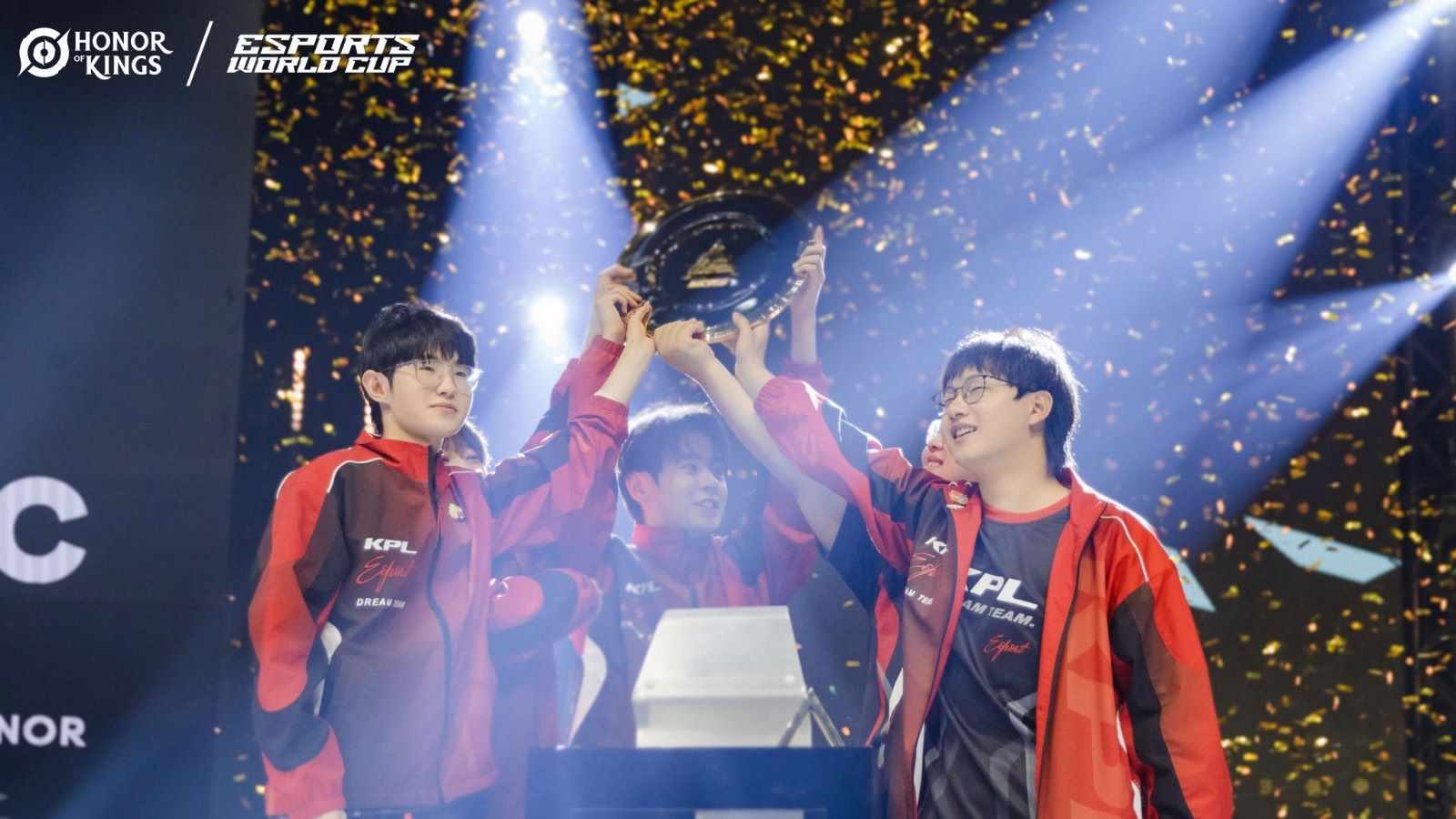 KPL Dream Team juara HOK EWC 2024! Catat rekor tanpa kalah | ONE Esports Indonesia