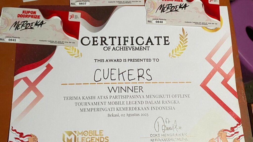 Team Cuek dari juara ONE Esports MLBB Community Tournament, menatap Fnatic ONIC | ONE Esports ...