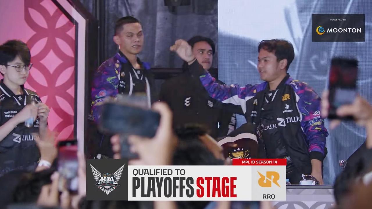 RRQ Hoshi lolos playoff MPL ID S14, dendam atas BTR Alpha terbalaskan | ONE Esports Indonesia