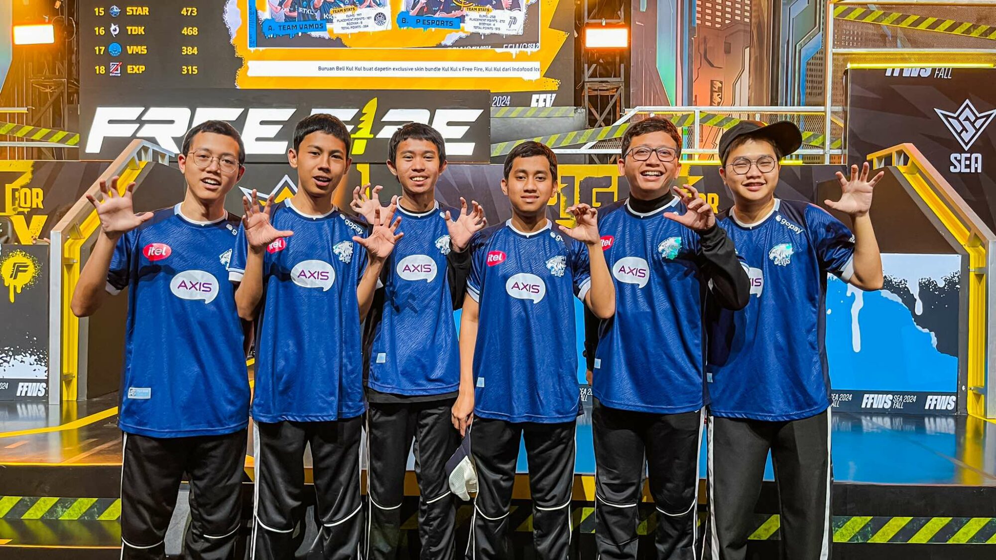 RRQ tabrak EVOS di FFWS, Manay beri komentar pedas! | ONE Esports Indonesia