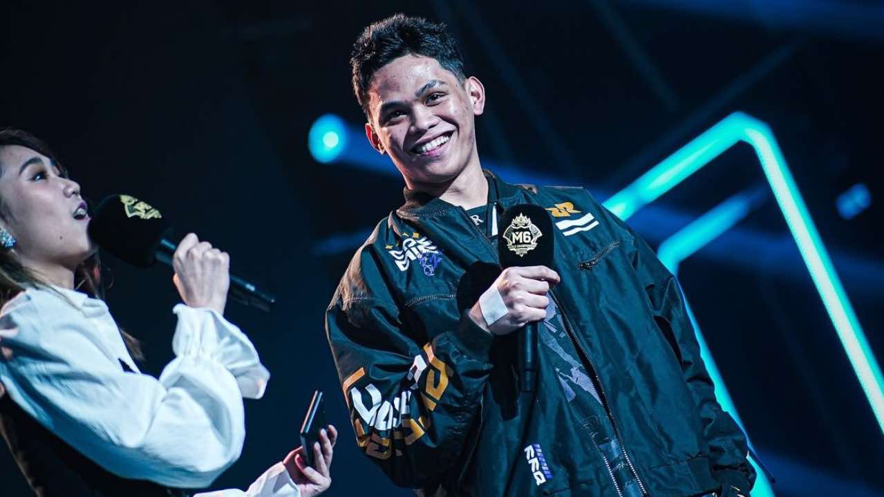 RRQ Hoshi menyala di M6, Mas Ade: Top performa! | ONE Esports Indonesia