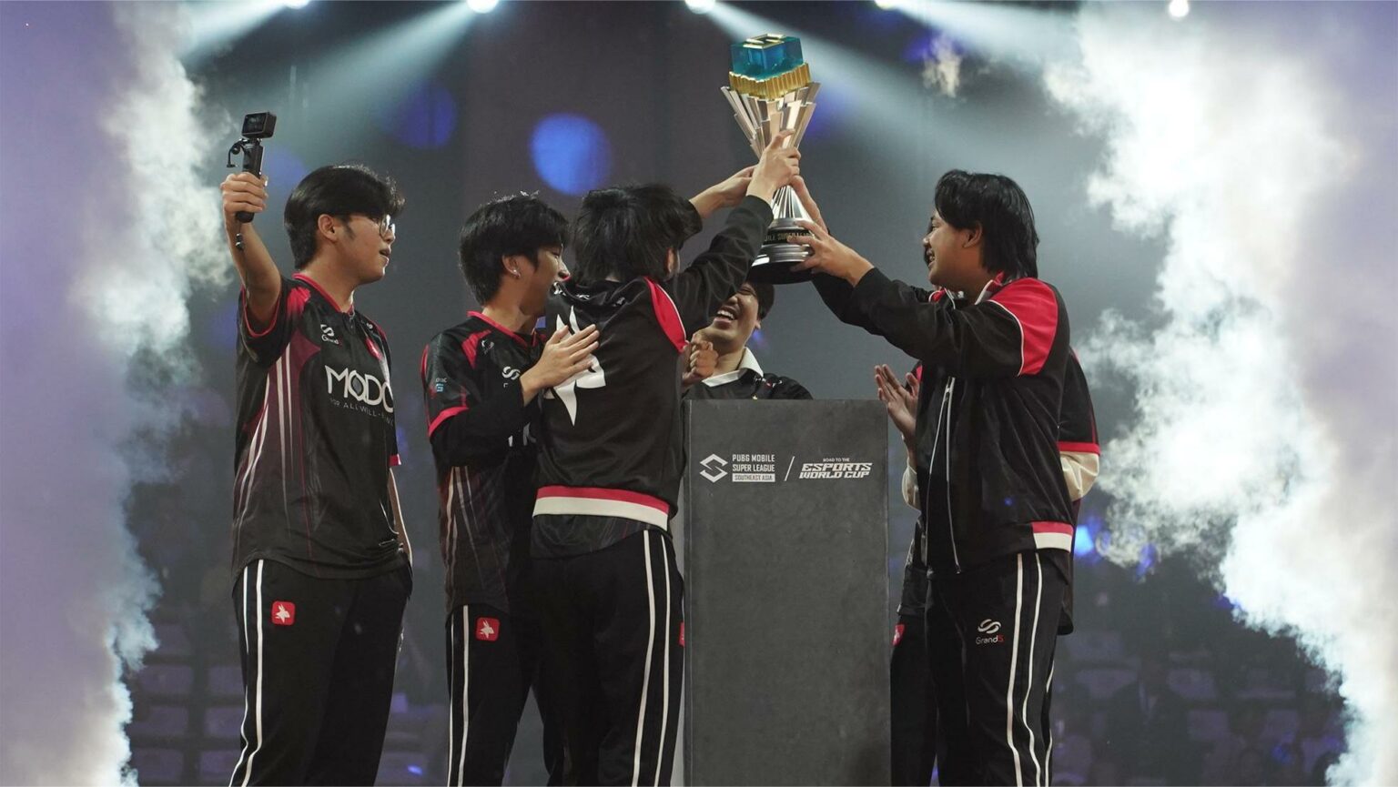 Alter Ego Ares ke PMWC Riyadh, eArena juara 2025 PMSL SEA Summer | ONE ...