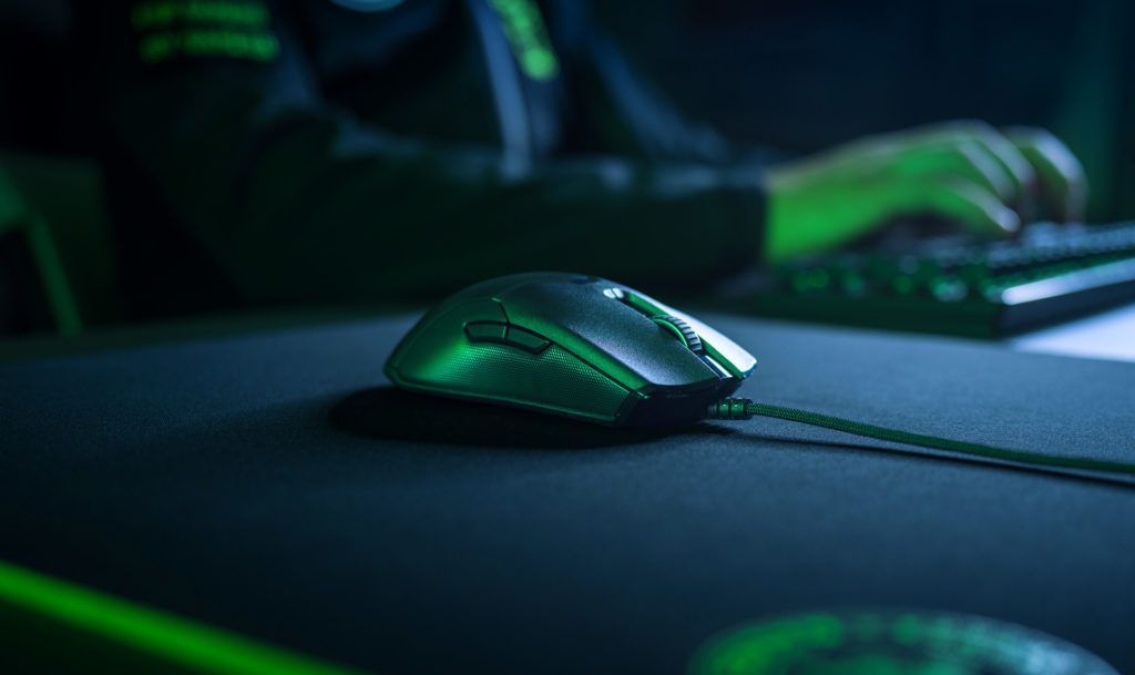 Razer luncurkan mouse baru yang lebih ideal untuk gamer FPS | ONE ...