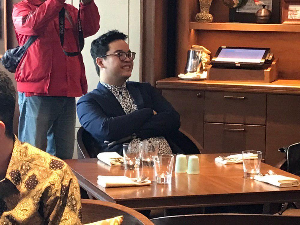 Disebut rangkap jabatan dengan latih ONIC Esports, ini jawaban Tibold ...