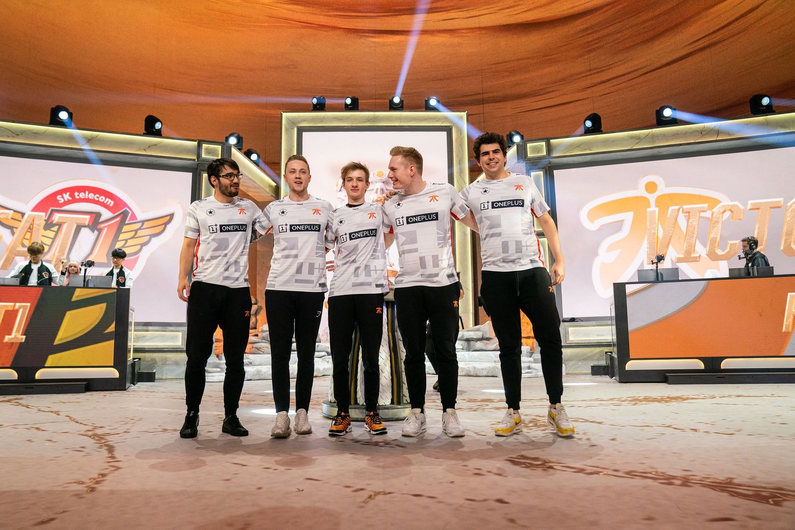 Fnatic jadi tim Eropa ketiga yang lolos ke fase knock-out Worlds 2019 ...